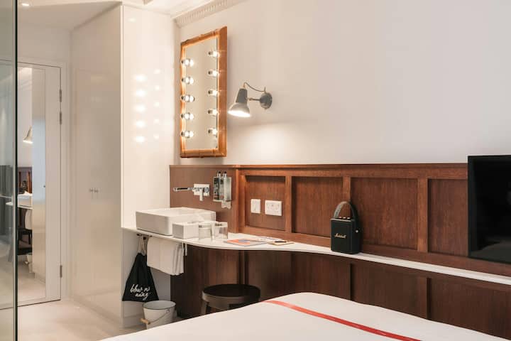 A Stylish Celebration Of The Printed Page - Londres