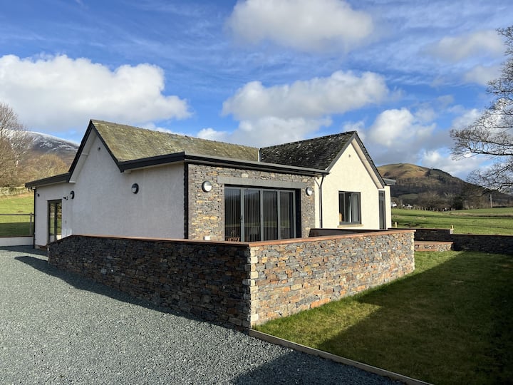 Langrigg Cottage *Hot Tub Hire Available* - Keswick