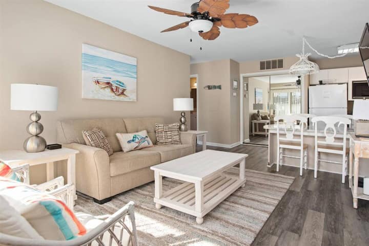 Waterfront Ocean Villa - Indoor Pool Year Round! - Ocean City, MD