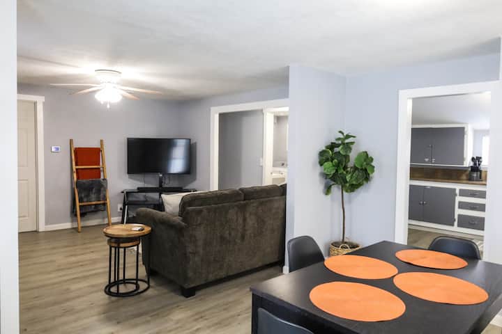 The Nest On Main - Near City Center - Klamath Falls, OR