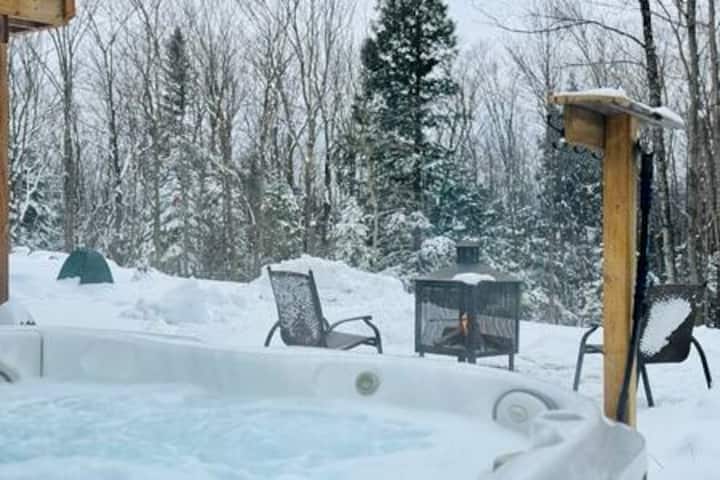 Woodpecker, Spa,foyer,vélo,ski! - Sherbrooke