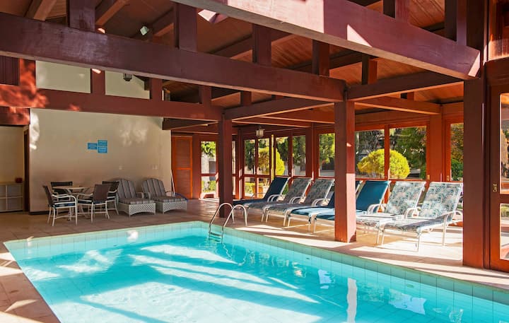 Villa 302 Cobertura 3 Dorm Em Cond Com Piscina Jun - Gramado