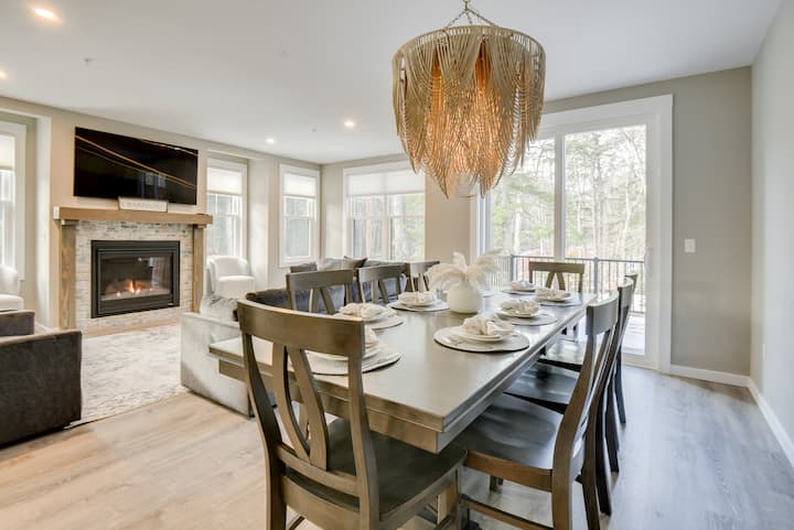 Spacious Conway Vacation Rental W/ Pool Table - North Conway, NH