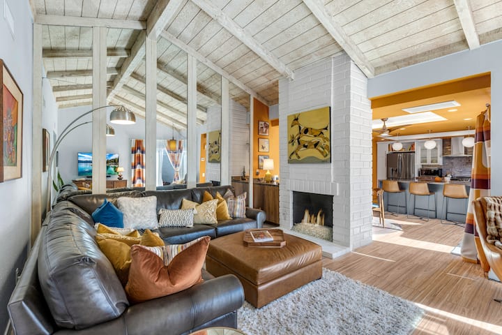 Canyon Sands Bungalow - 팜스프링스