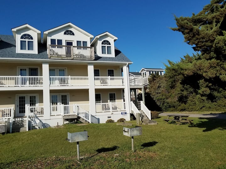 Cr42: Susan's Island Villa Pet Friendly - Ocracoke, NC