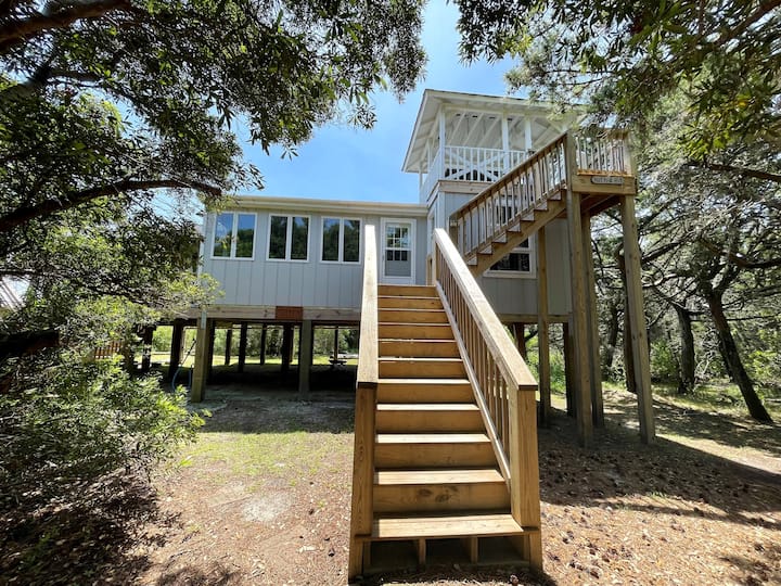 Np08: Kith And Kin: Charming Home With Spacious - Ocracoke, NC