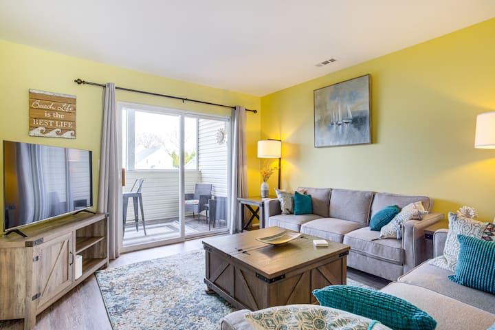 3 Mi To Savannah Beach: Lewes Condo W/ Pool Access - Lewes