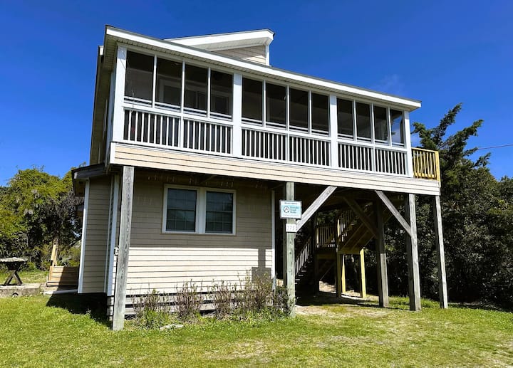 Wv14: Holloman House: Dog Friendly Home With - Ocracoke, NC