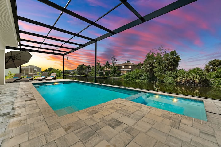 Simple Elegance: Waterfront Bliss - Cape Coral, FL