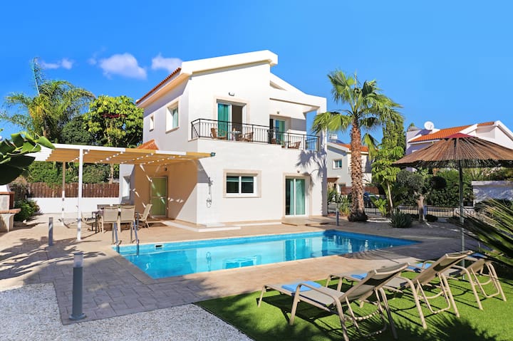 Villa Posidonia - 200m From Sandy Beach - Zypern