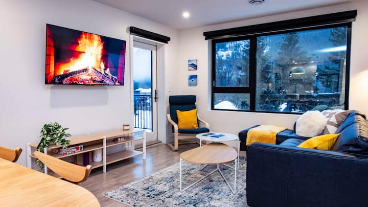 Condo | Separate Reality Retreat - Revelstoke