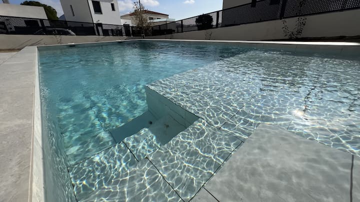 Maison Moderne à Mas Bosca, Roses Avec Piscine Et - Empuriabrava