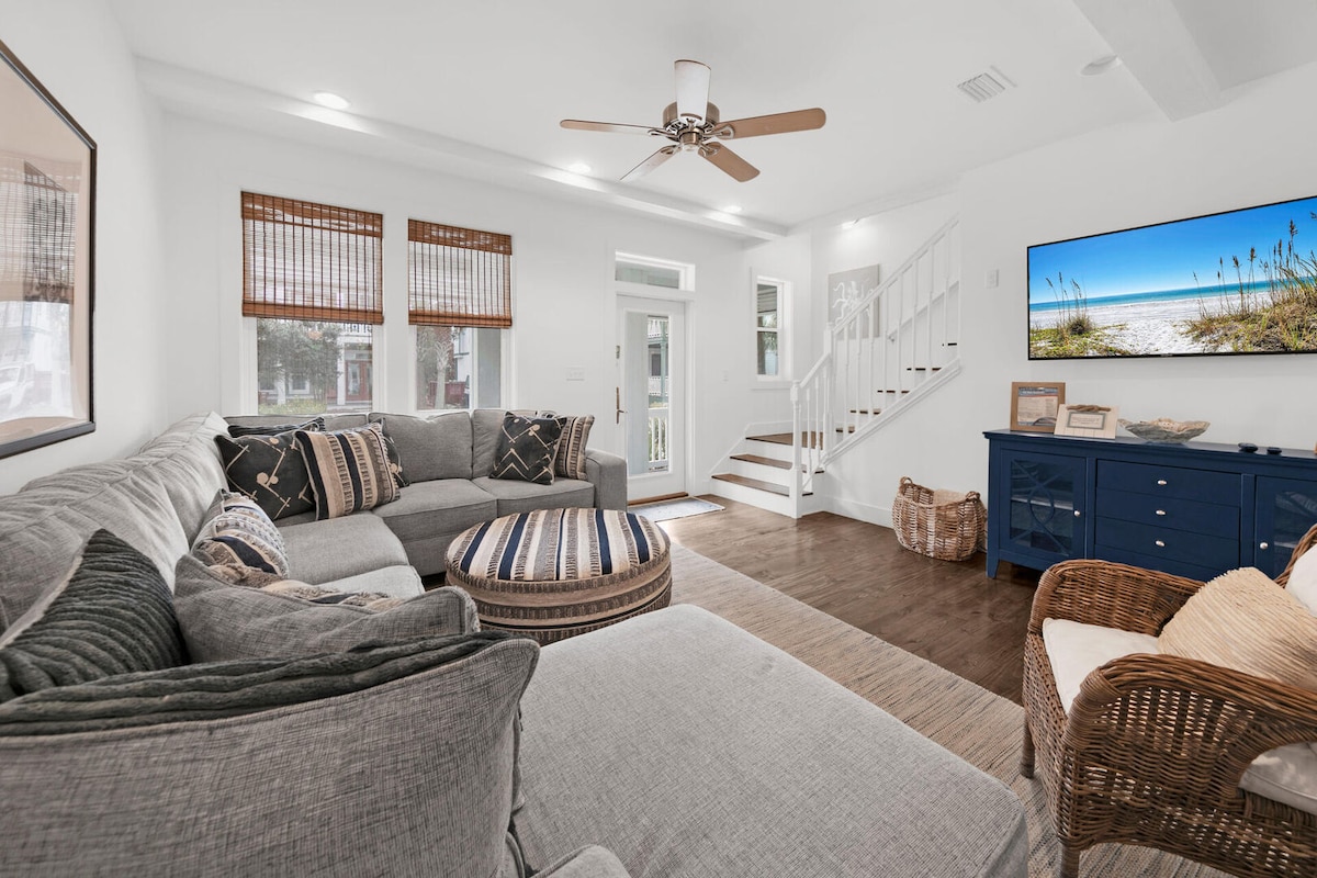 The Java House, sleeps 12, HUGE pool! - Houses for Rent in Rosemary ...