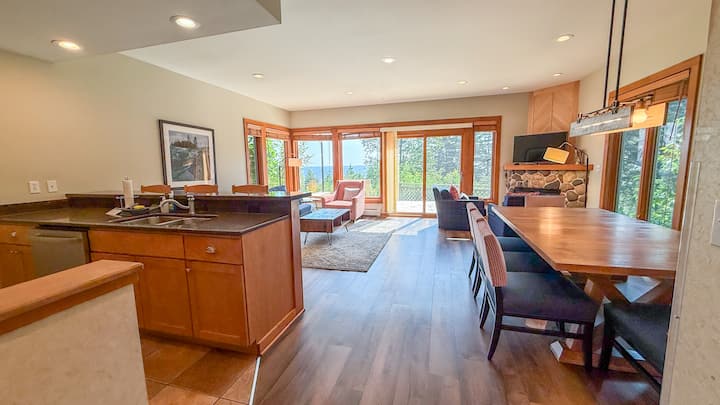 Cliffhouse 679 Luxury Townhome In Lutsen - Lutsen, MN