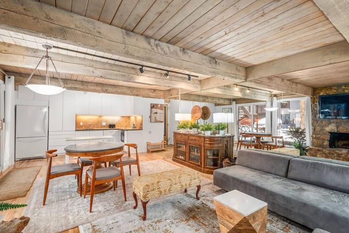 Spacious Condo W/great Amenities. Pool/ht/parking - Aspen