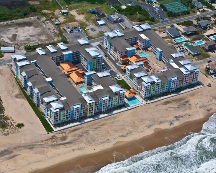 Oceanfront Building And Gorgeous Bay Views! Newly - Virginia Beach, VA
