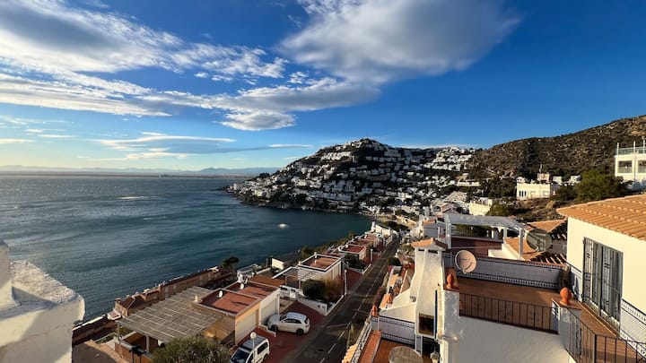Belle Maison Avec Vue Sur La Mer Av-35 - Roses