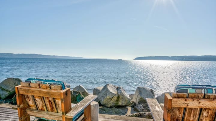 Hat Island Cottage By The Sound - Langley, WA