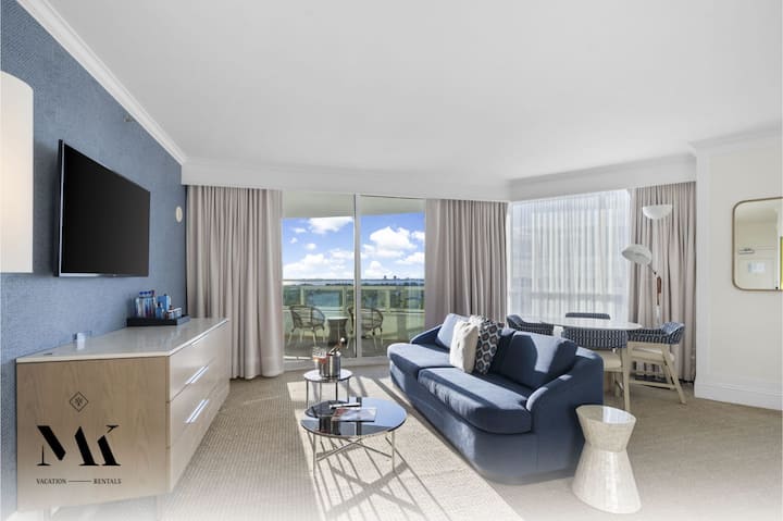 Fontainebleau | 2br | Bay/resort + Sunset Views - Miami Beach, FL
