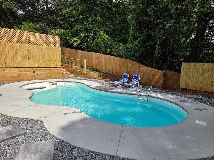 *New Heated Pool & Spa!*minutes From Downtown!uppe - Atlanta, GA