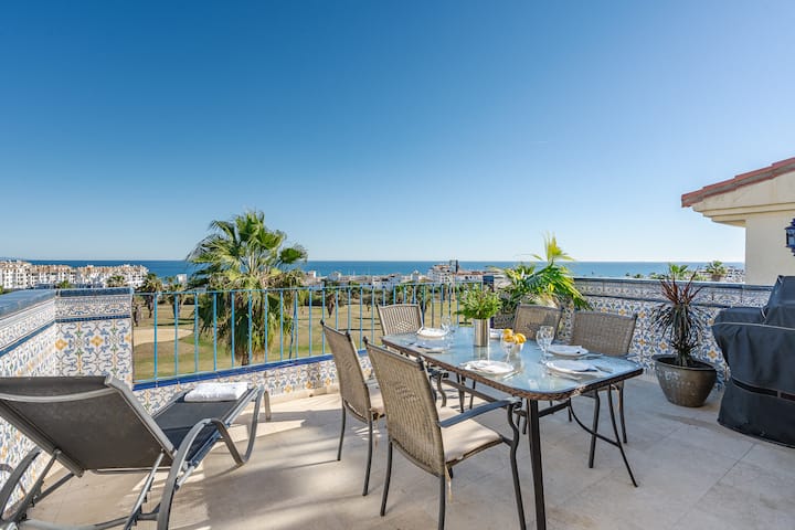 Front Row Golf And Sea Views Manilva - Casares