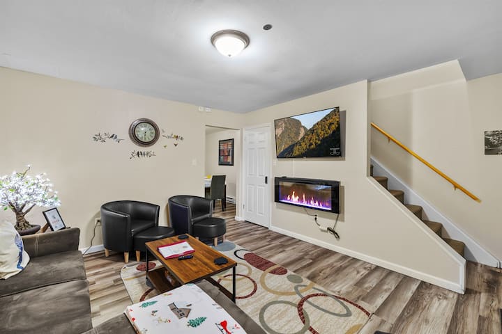 Near Hiking & Water Parks!*dogs Ok*wi-fi*fireplace - Pocono Mountains, PA