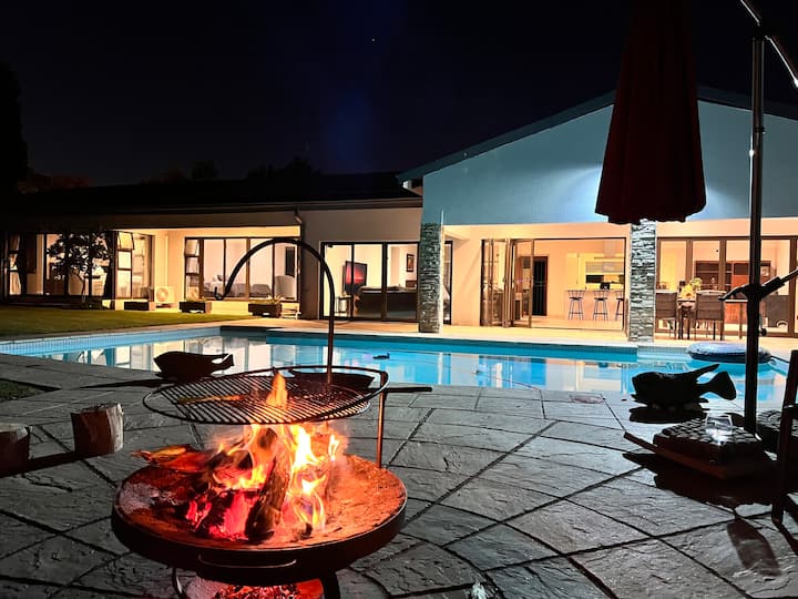 Big Family Home Pool • Solar • Space To Breathe - Sandton