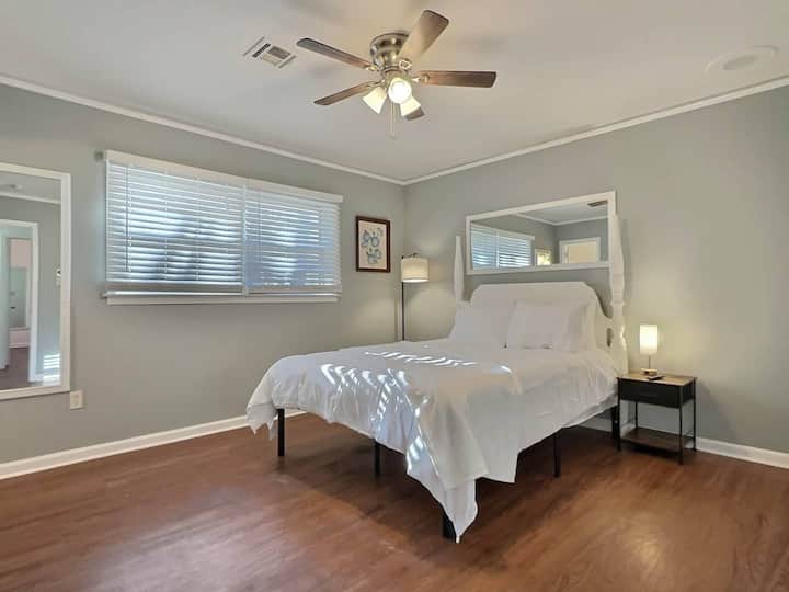 Portofino; Adler  5br/2ba/ Large Backyrd Wpatio - Alabama Safari Park