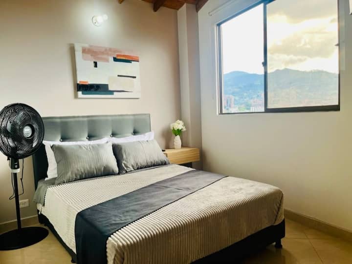 Modern Studio With City Views & Local Flair - Envigado