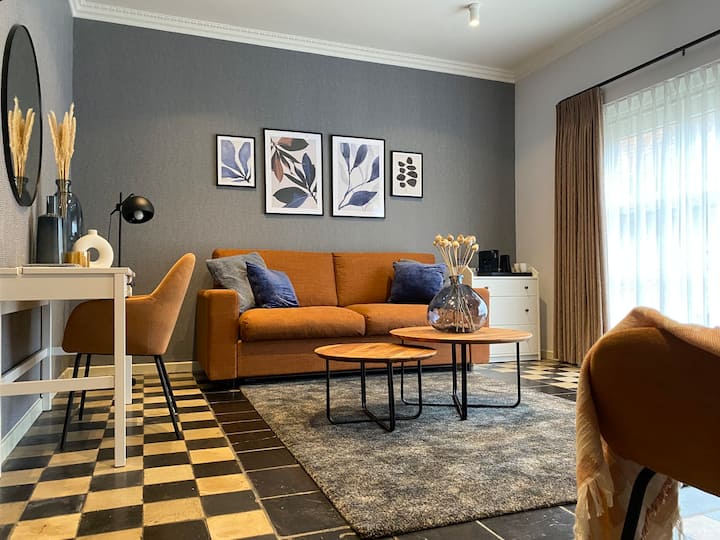 Suite B5 - Peer