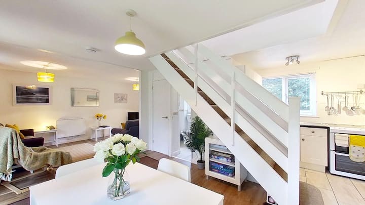 No.45 Trevithick Court, Tolroy Manor - St Ives