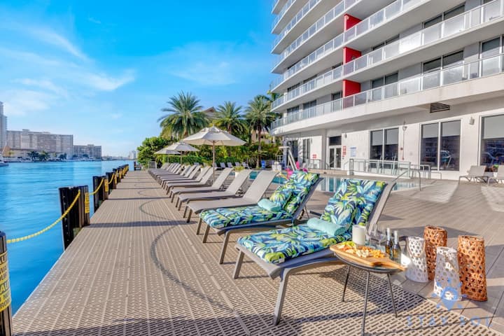 Amazing Pool + Near Beach + Gym|king Bed - North Miami Beach, FL