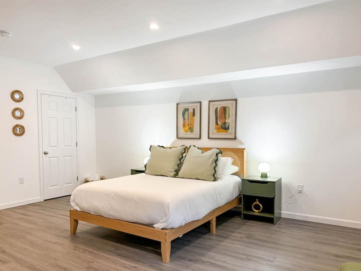 (J2) Guest's Favorite! Beautiful Direct Access ! - North End - Boston