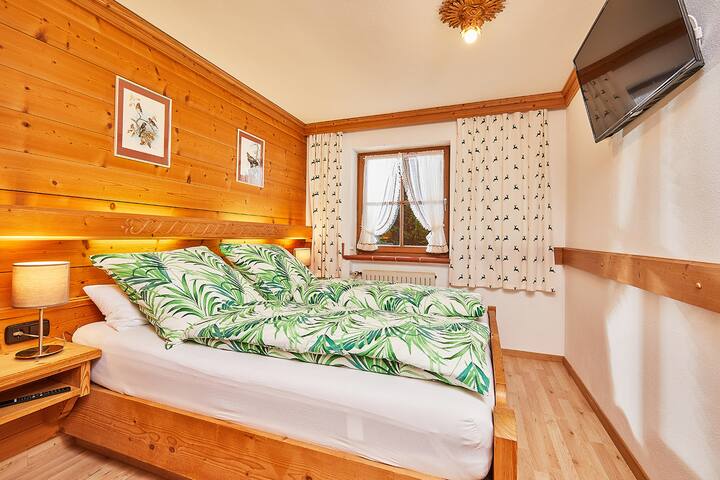 2-room Flat Adlerhorst, 50m² South-facing Balcony - Reit im Winkl