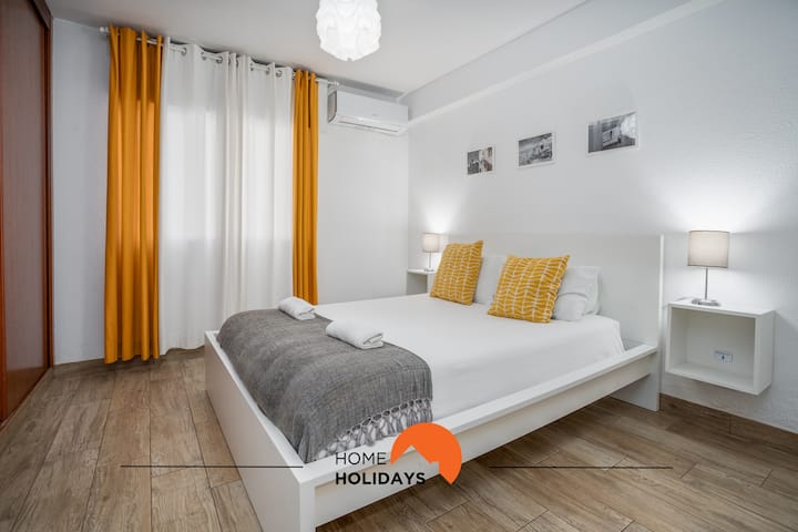 #002 Donalds Flat By Home Holidays - Albufeira