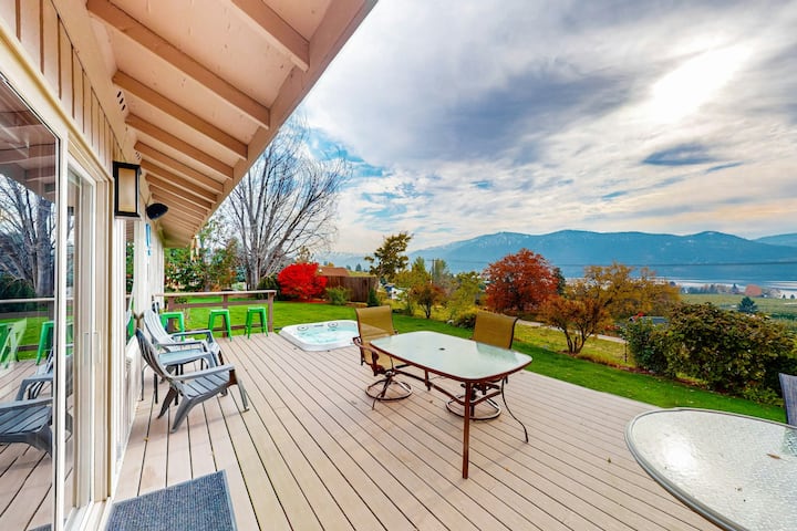 Peaceful 3br Lakeview | Hot Tub | Fireplace - 奇蘭湖