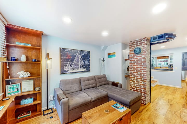 2br With Firepit, Patio, Ac, & Rooftop Views - アナポリス, MD