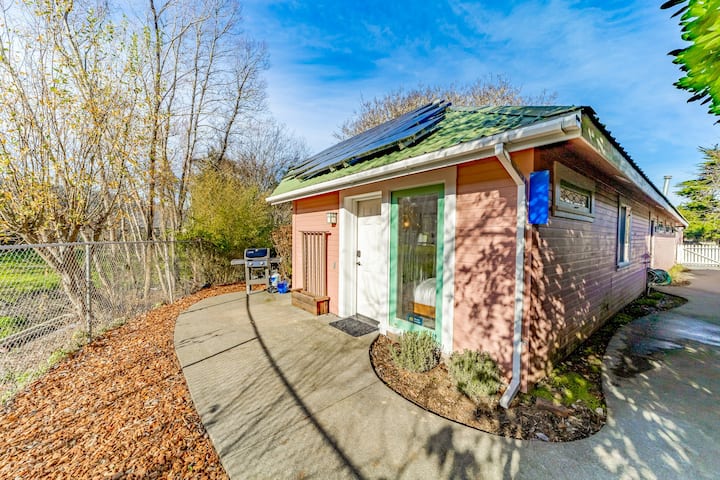 Walkable 1br | Pool | Patio | W/d - Ferndale, CA