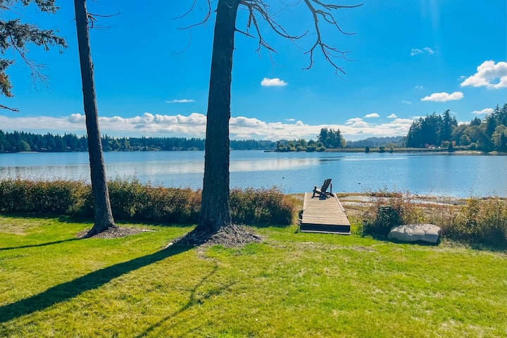 3br Waterfront Home With Dock, Beach, Firepit - Bremerton, WA