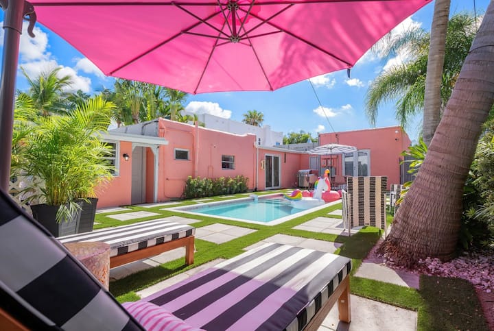 Pink Paradise Dream House - デルレイビーチ, FL