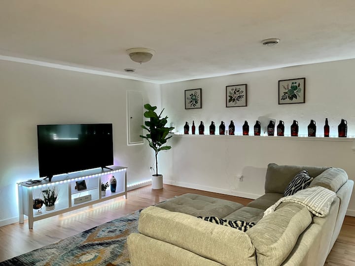 The Cedars Hideaway: Tranquil Retreat In Kimberly - Appleton, WI