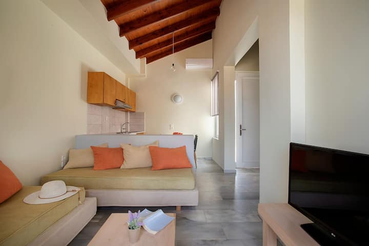 1st Floor Apartment - Chania
