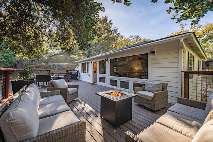 100% Reno Downtown Cottage Nestled In The Trees - Templeton, CA