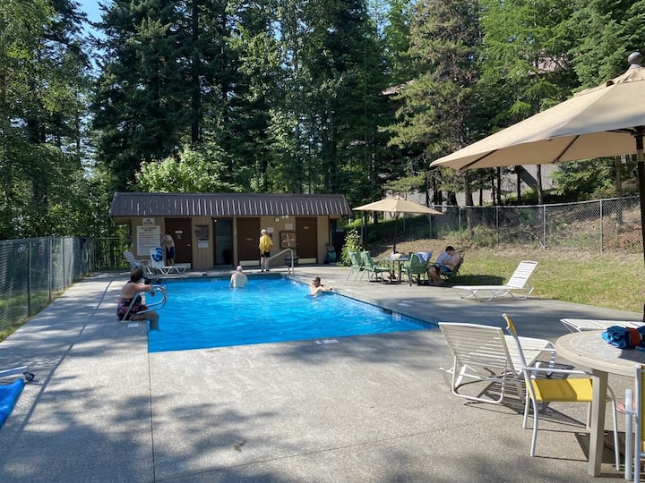 Winter Ski Haven & Summer Mountain Retreat - Whitefish, MT