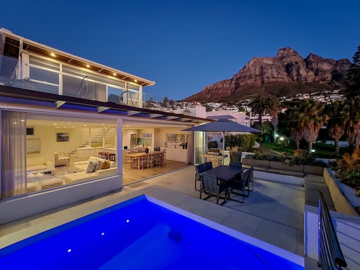 Luxury Villa With Backup Power & Majestic Views - Camps Bay