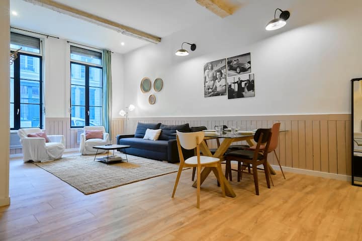 Vieux Lille : Charmant Appartement Rénové - Lille, France