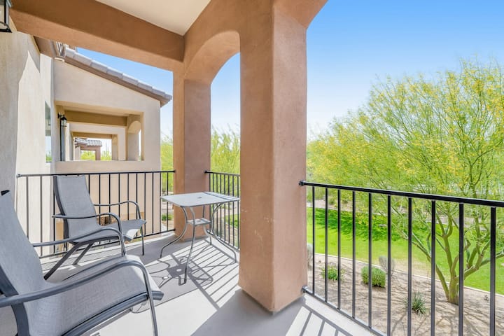 Spacious 3br | Pool | Hot Tub | Balcony - Mesa, AZ