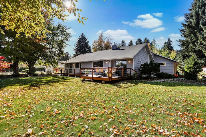 Lovely 3br | Sauna | Fireplace | Deck - Lake Pend Oreille, ID