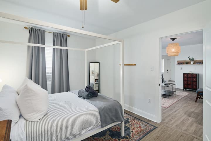 Family Stay 2br By Park | Walk To Main St - Andorra - Philadelphia