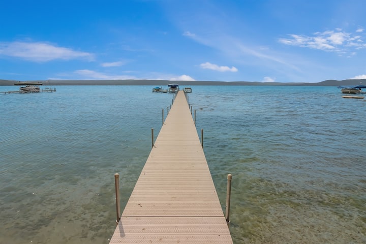 Birchway Breeze Lakefront Firepit 10min Glen Arbor - Glen Arbor, MI